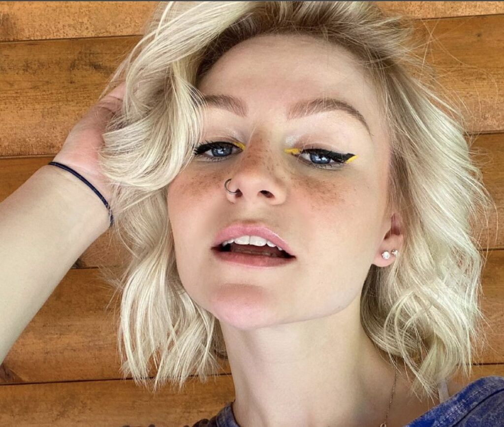 Kallmekris Merch - Official Merchandise